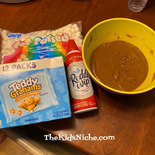Walking S’mores Dessert – The Kids Niche